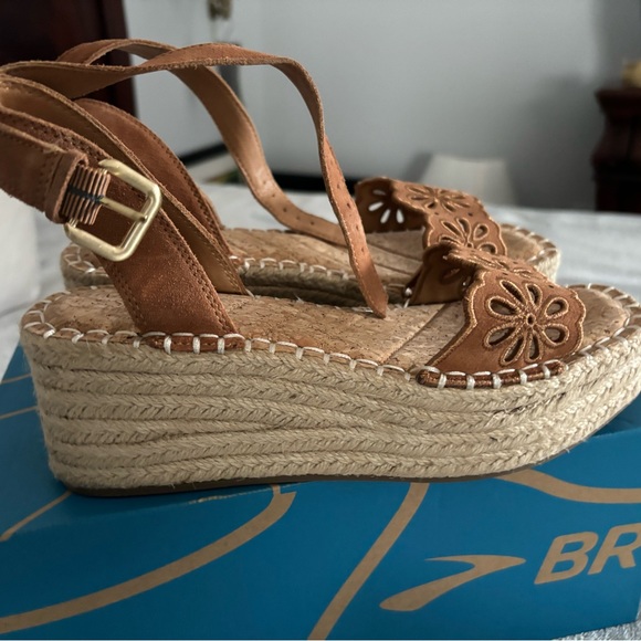 Crown Vintage | Shoes | Crown Vintage Sandals Size 6 New Beautiful ...